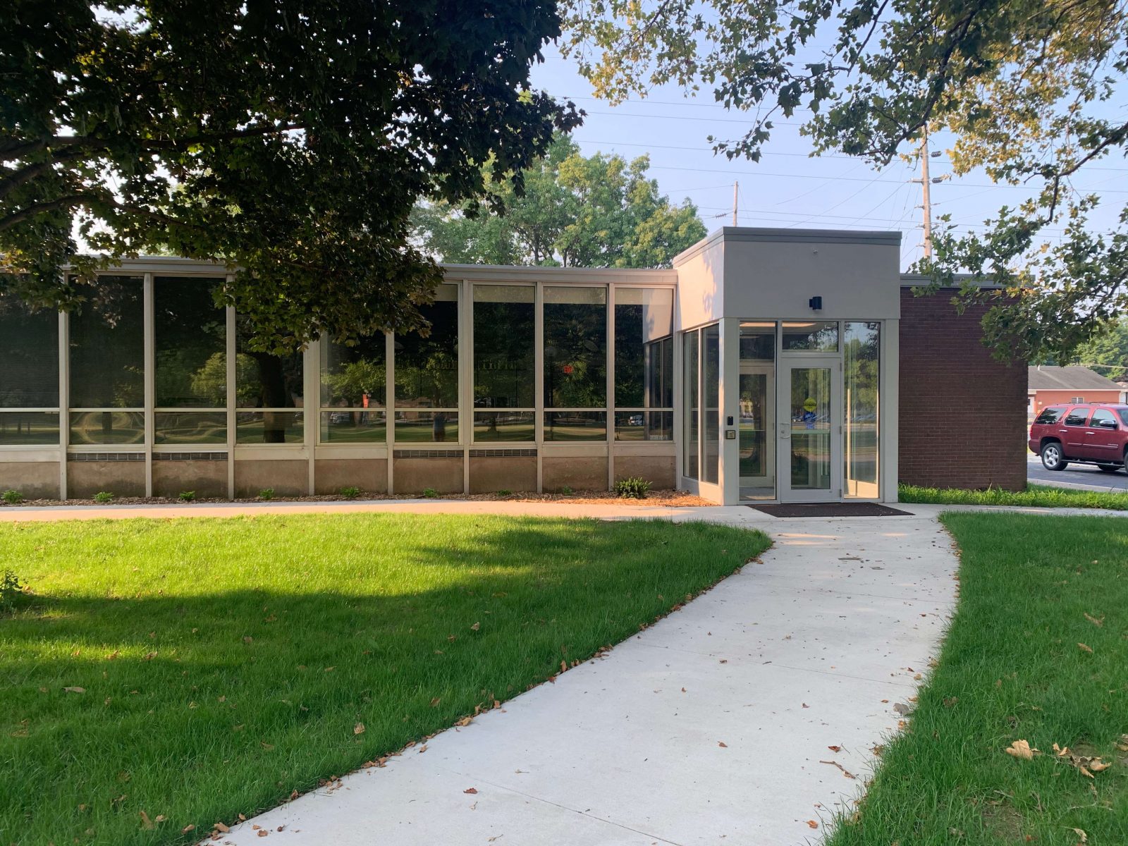 New communication wing brings Globe, Record together - The Record